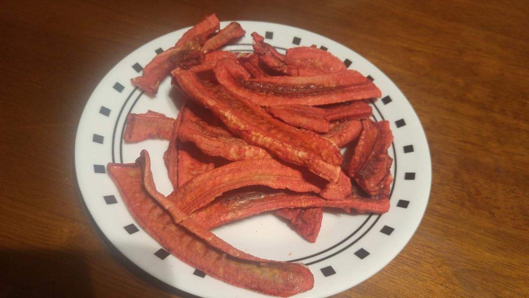 Pina Colada & Red Velvet dehydrated Bananas » RecipeCollage.com